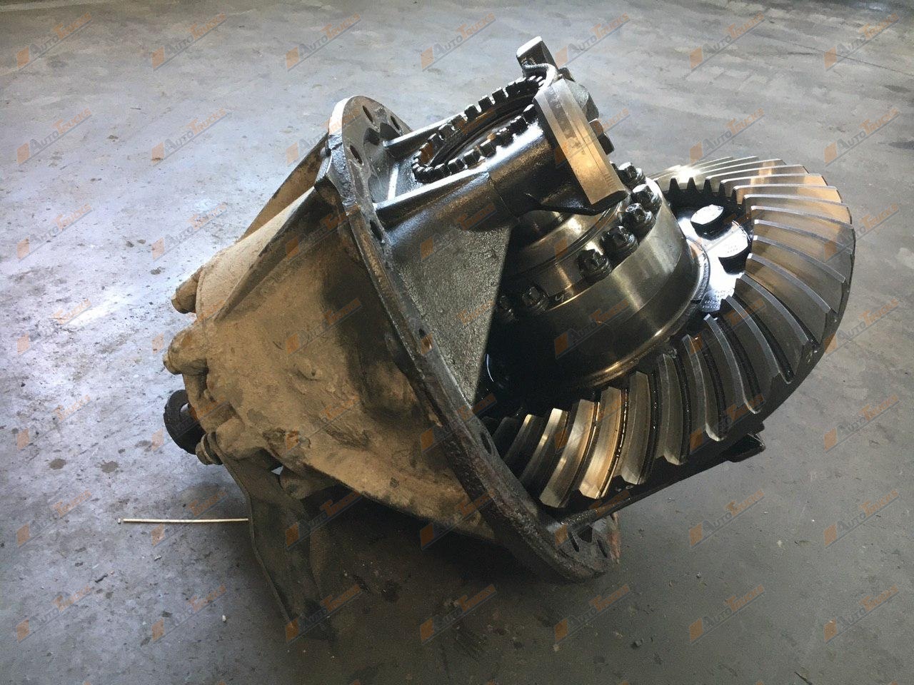 Міст Редуктор R780 2.59 для Scania запчастини AutoTrucks.com.ua
